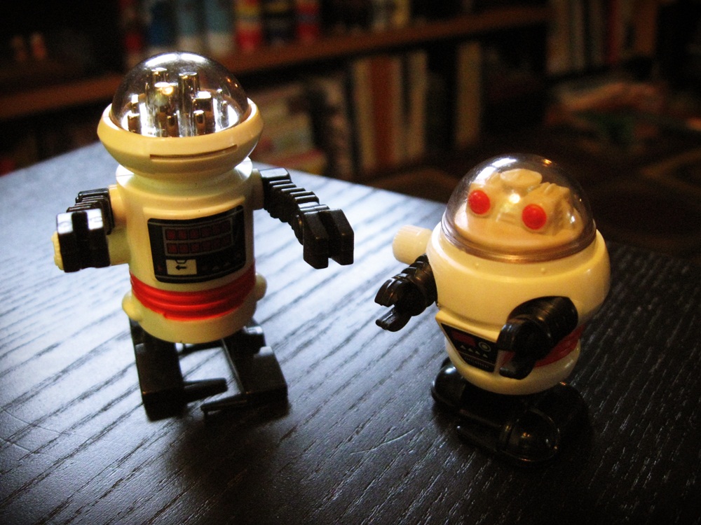 Lair of the Dork Horde: Tomy Robots Are On The Loose!