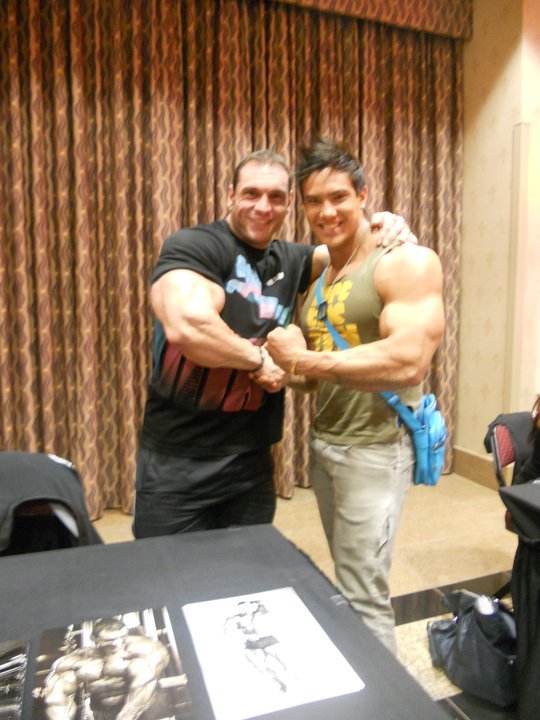 the beauty of male muscle: muscle friends