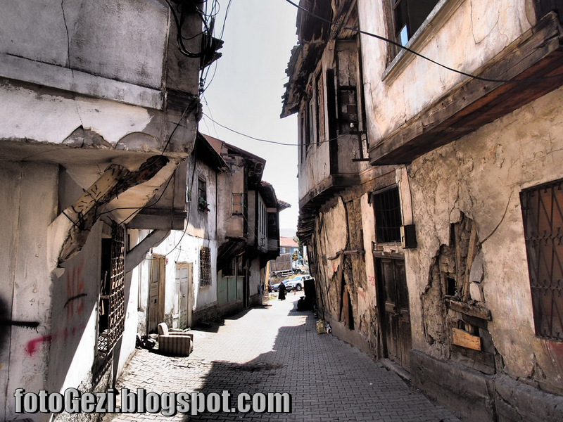 Eski bir Anadolu şehri, eski evler