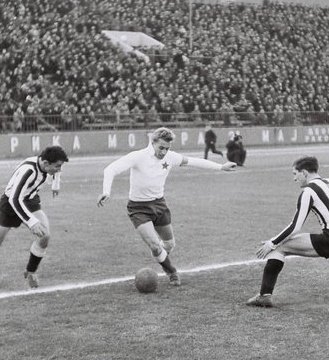 Sin borceguíes no hay fútbol: Bernard Vukas "El diamante de los Balcanes"