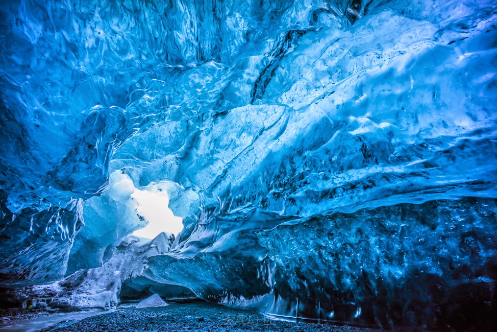 MUST VISIT -Skaftafell Ice Cave, Iceland - Things to do before you D.I.E