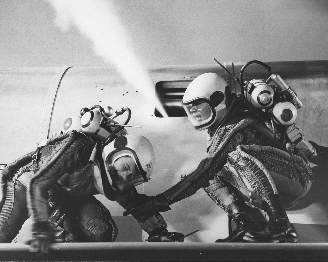 SPACE MONSTER: THE PHANTOM PLANET aka PLANETA FANTASMA - 1961