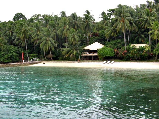 Samal Island's Little Secret ~ Spoons & Slippers