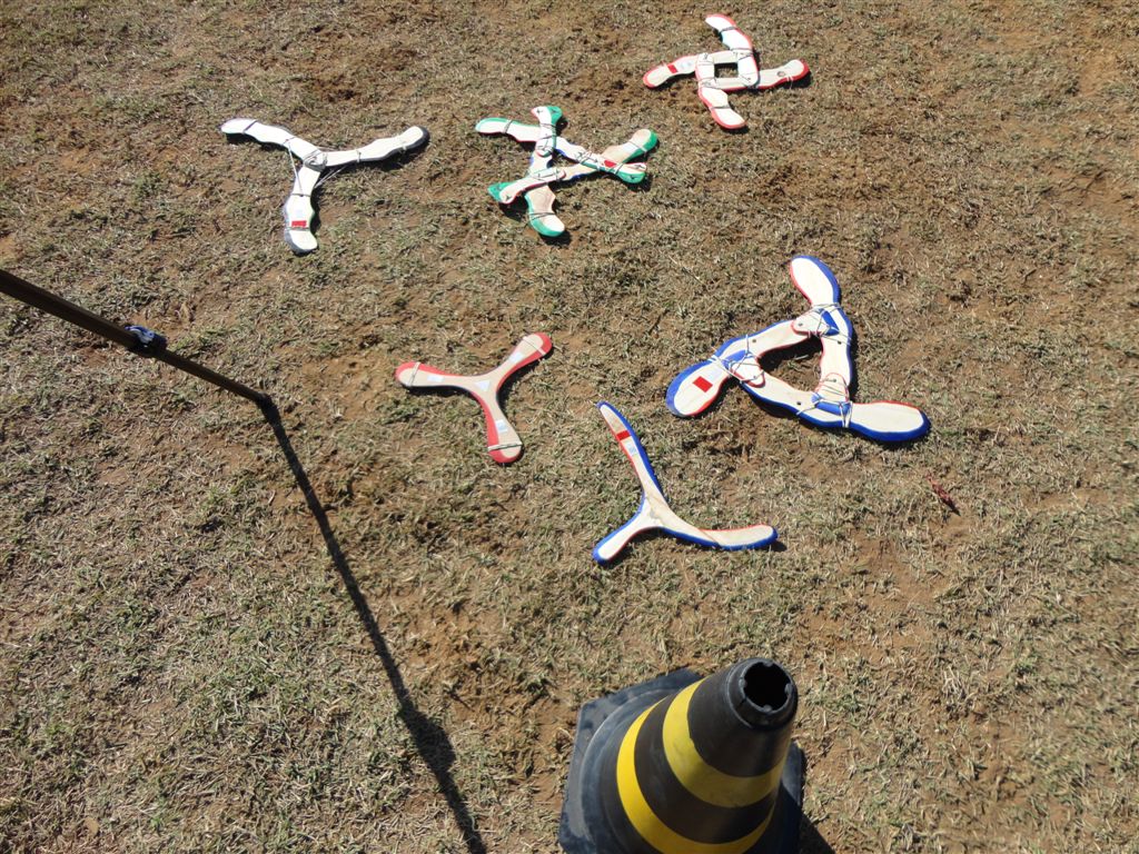 Bumerangue, reciclagem de bumerangues e oficina de bumerangues de ...