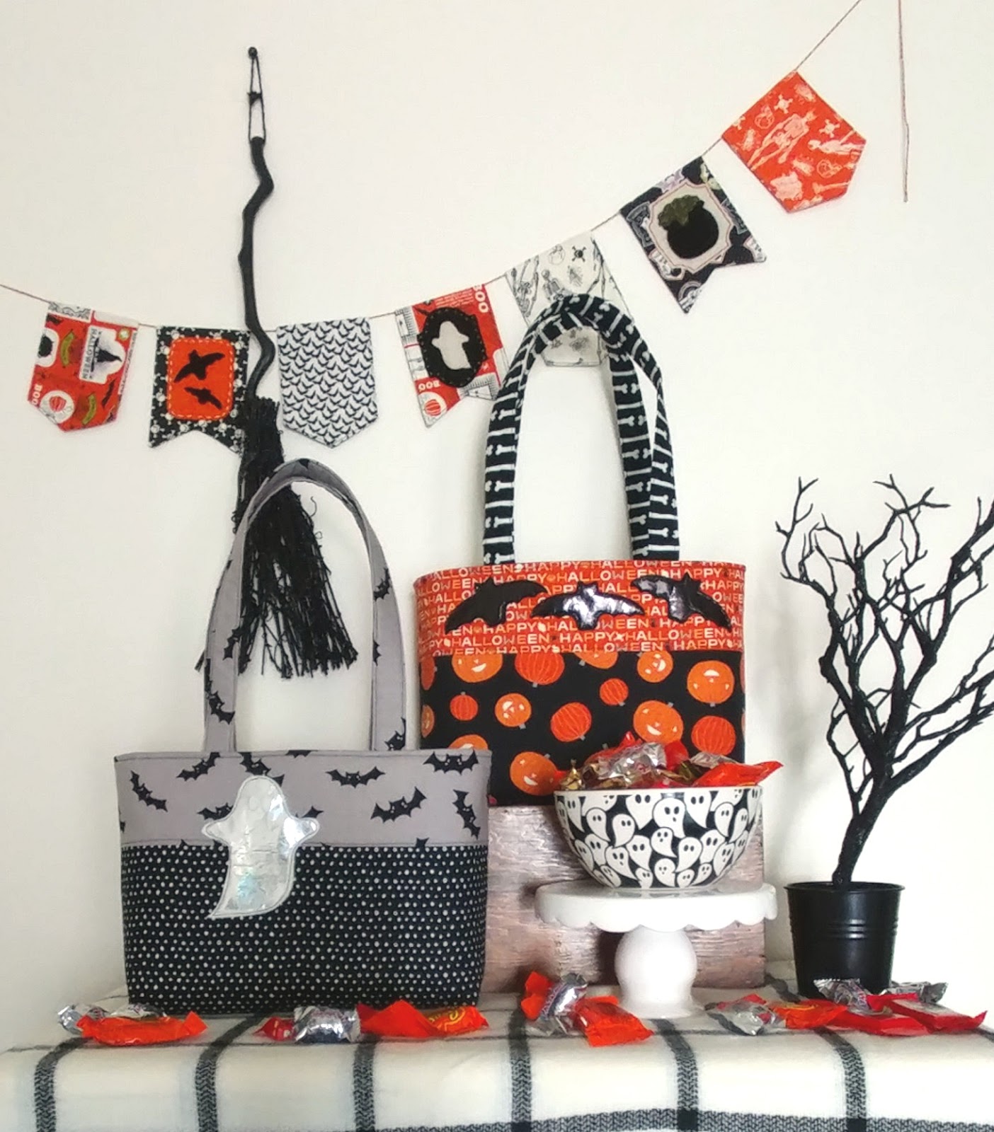 Embellished Trick Or Treat Bag Pattern - Ameroonie Designs Embellished Trick Or Treat Bag Pattern - Ameroonie Designs
