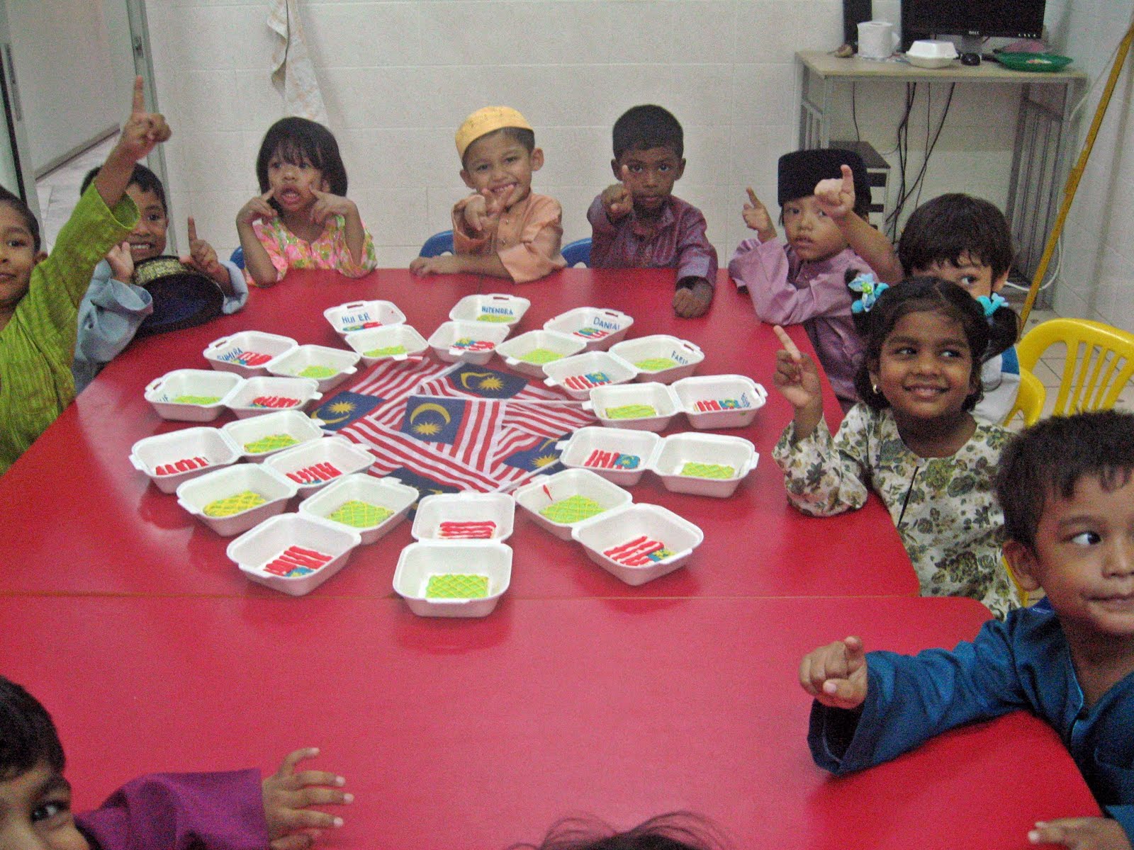 Tadika Sinaran Intelek: Merdeka Raya And Happy Malaysia Day