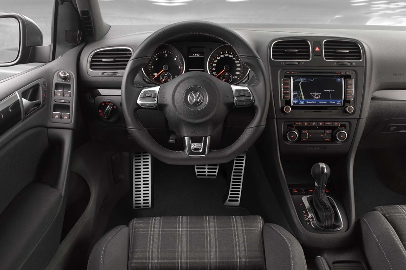 voitures et automobiles: La Volkswagen Golf 6