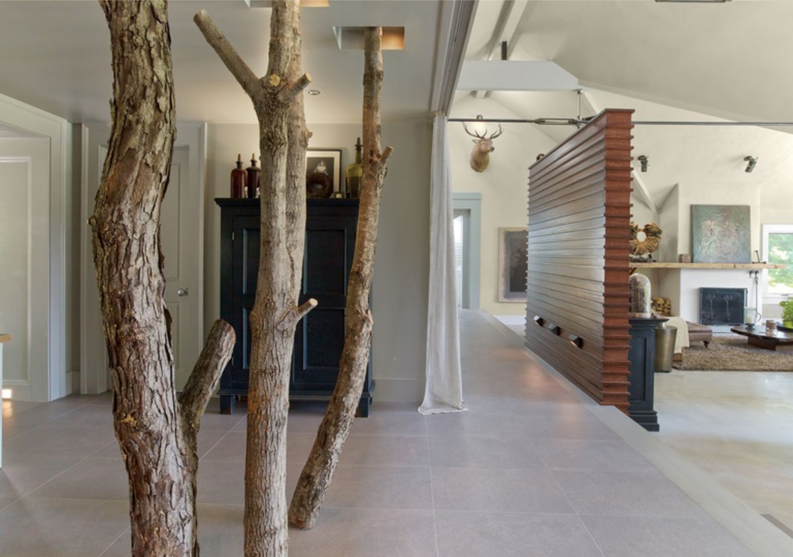 Creanga de copac - de la lemn de foc la obiect de decor în casa ta