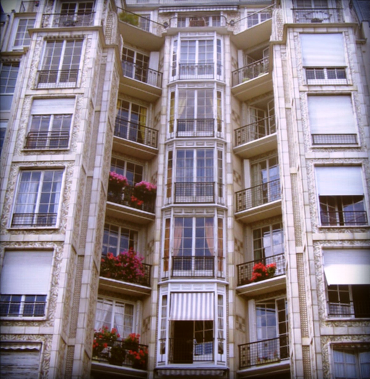 : Auguste Perret, immeuble rue Franklin, Paris 16ème