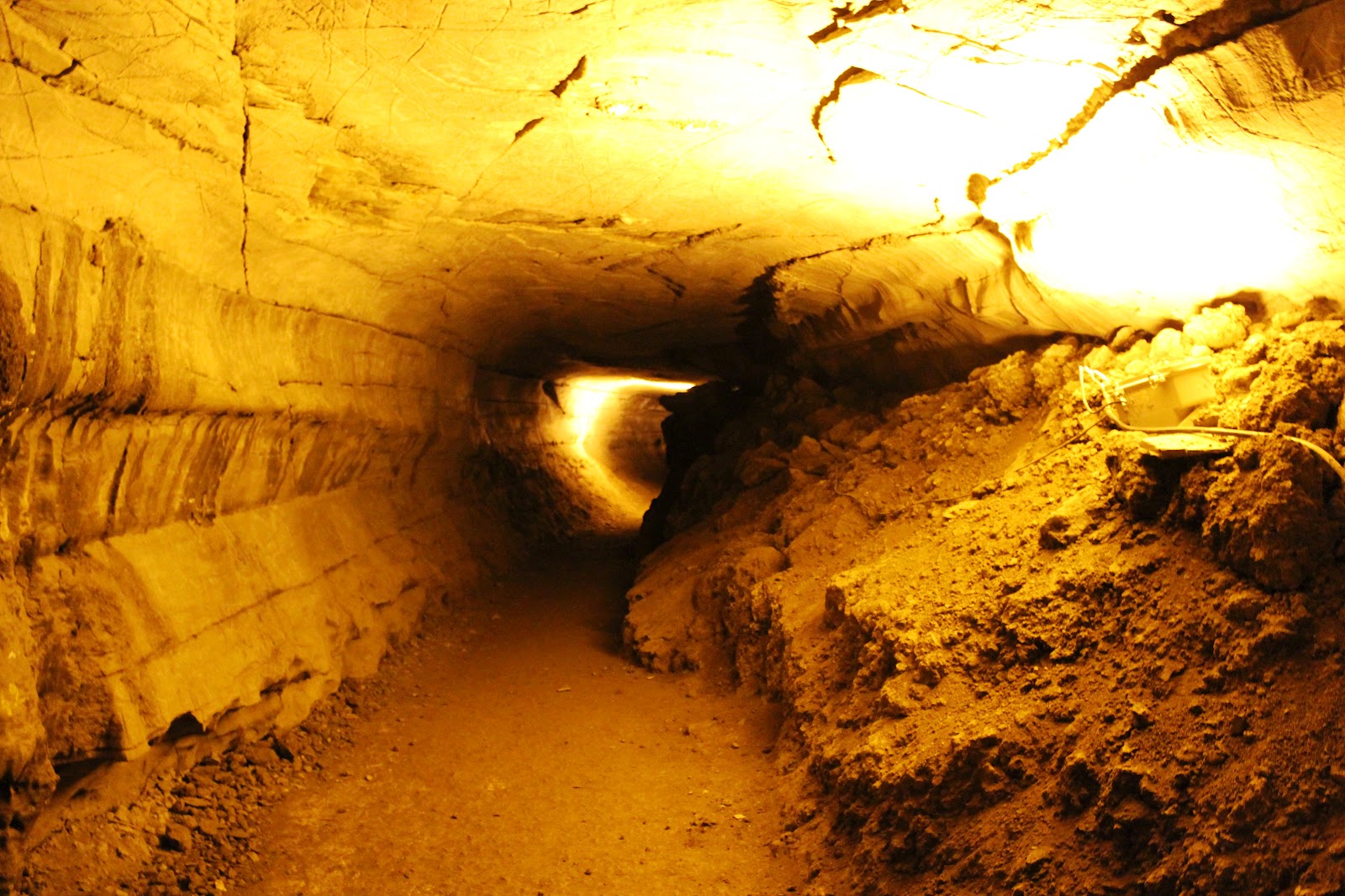 Tales Of A Nomad: Belum Caves- Deep Down Under...!!