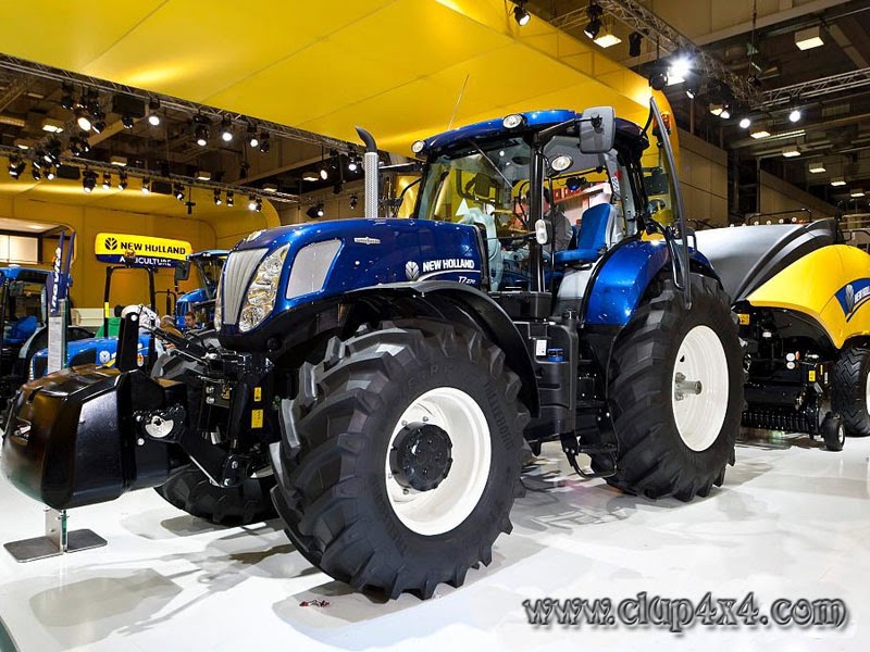 Tractors - Farm Machinery: New Holland T7.270 Blue Power