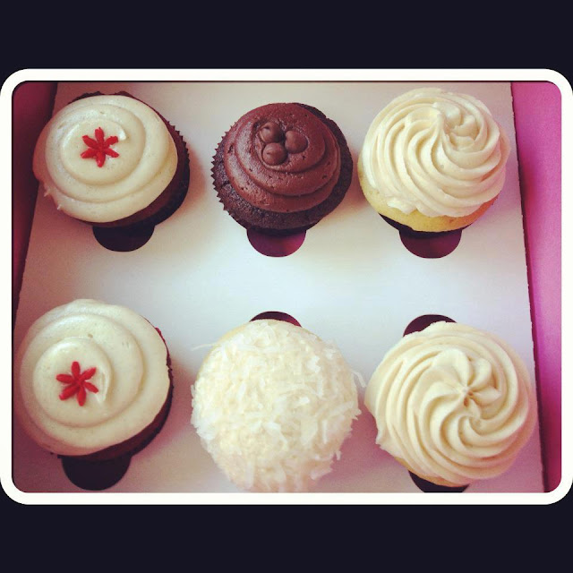 Suite 106 Cupcakery: The Most Wonderful Time of the Year!