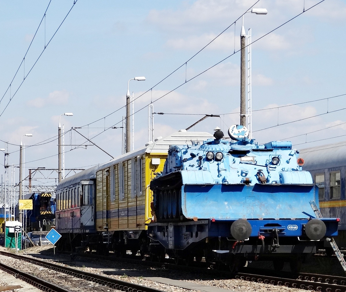 WZT-2 z Warszawy Wschodniej | Torowy