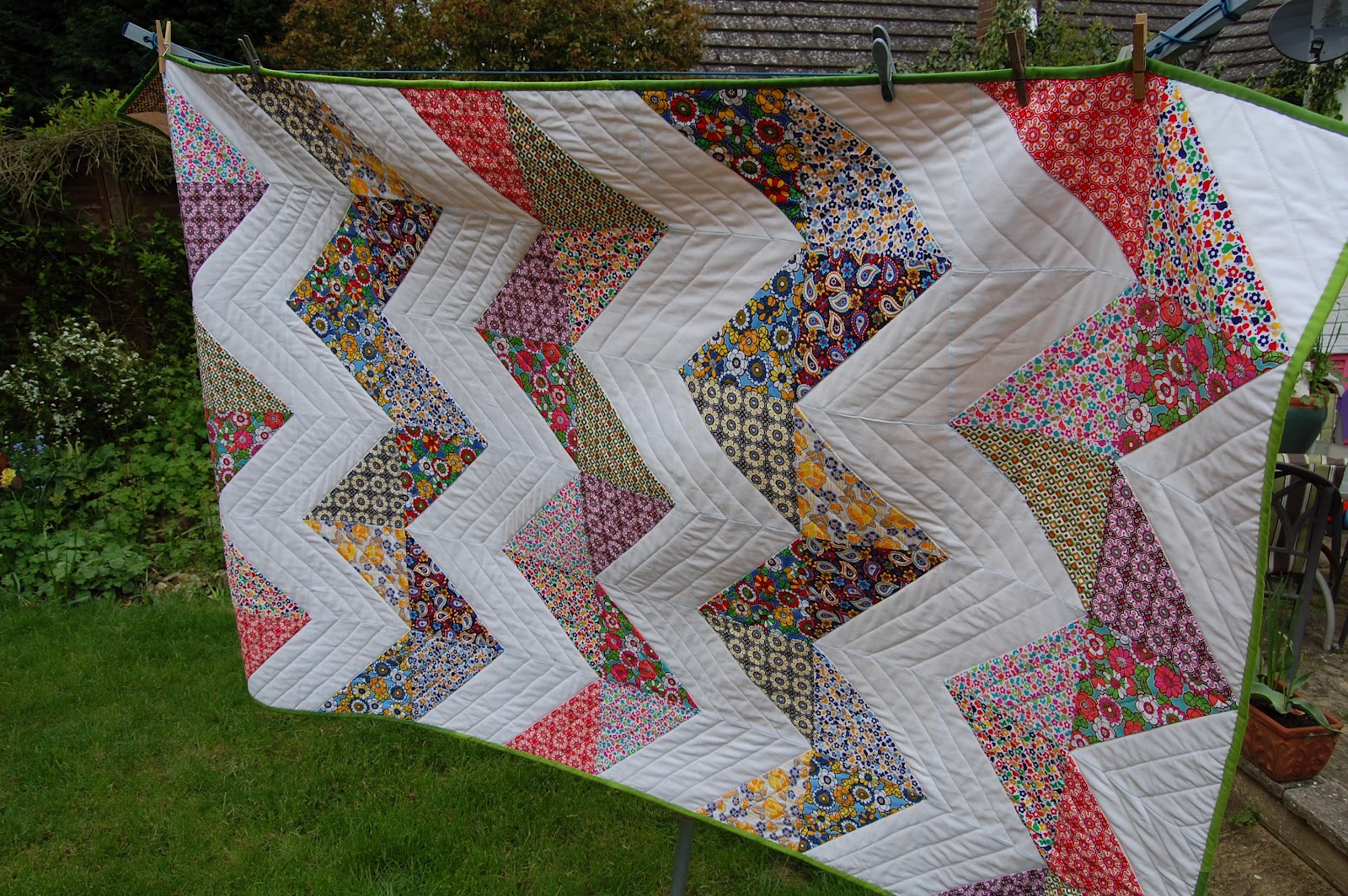 Bella Lou: Folksy Chevron Quilt