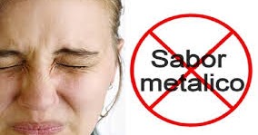 8 causas de ese sabor metálico en la boca