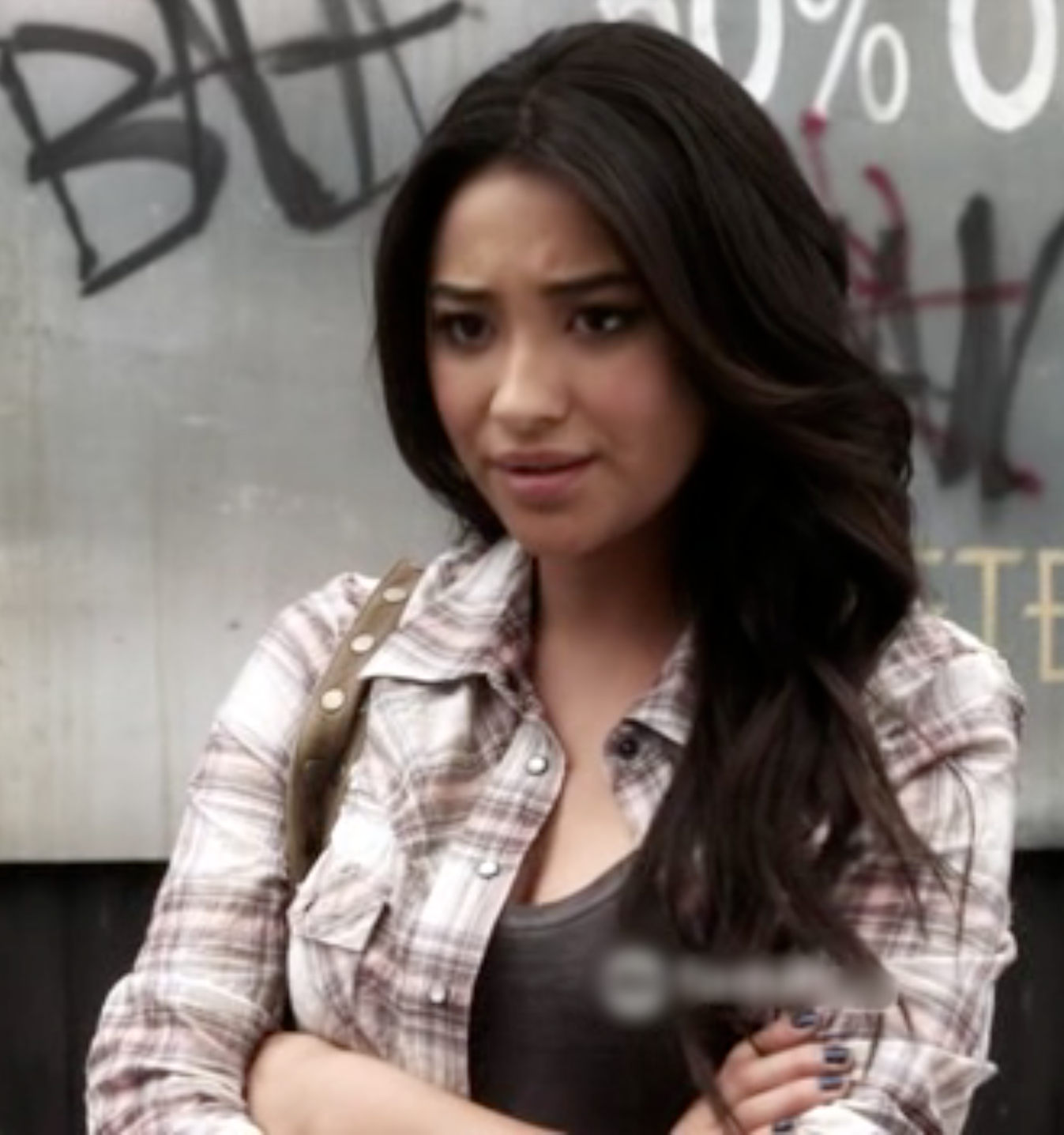 Polish for the MMASSes: Pretty Little Liar's Nails from S02E04 Blind ...