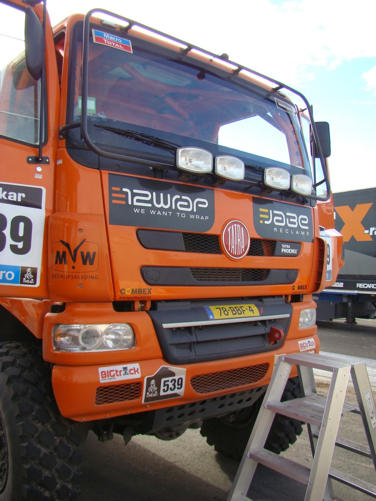 DIECIOCHO RUEDAS: DAF/TATRA… PHOENIX EL HIBRIDO DEL DAKAR