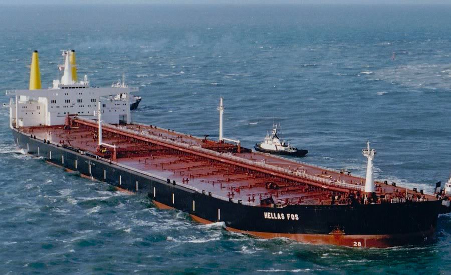 ELIKA-MARATHIAS: TANKER HELLAS FOS του Λατση .........