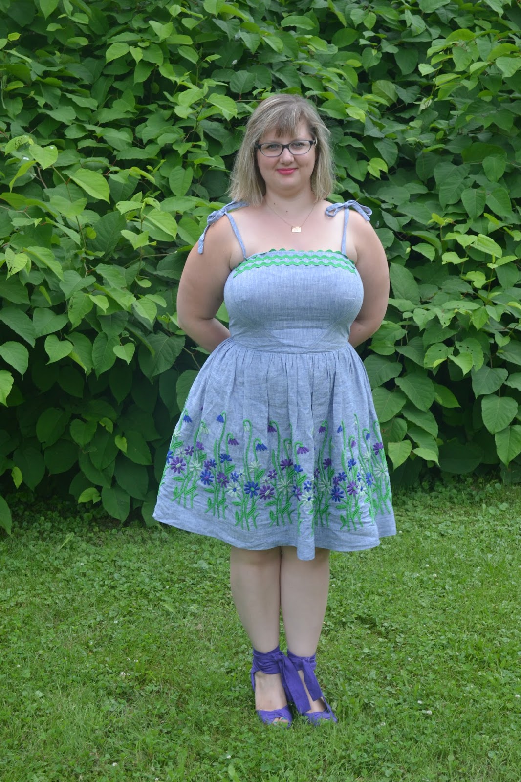 Erika Made It: Embroidered Hazel Sundress