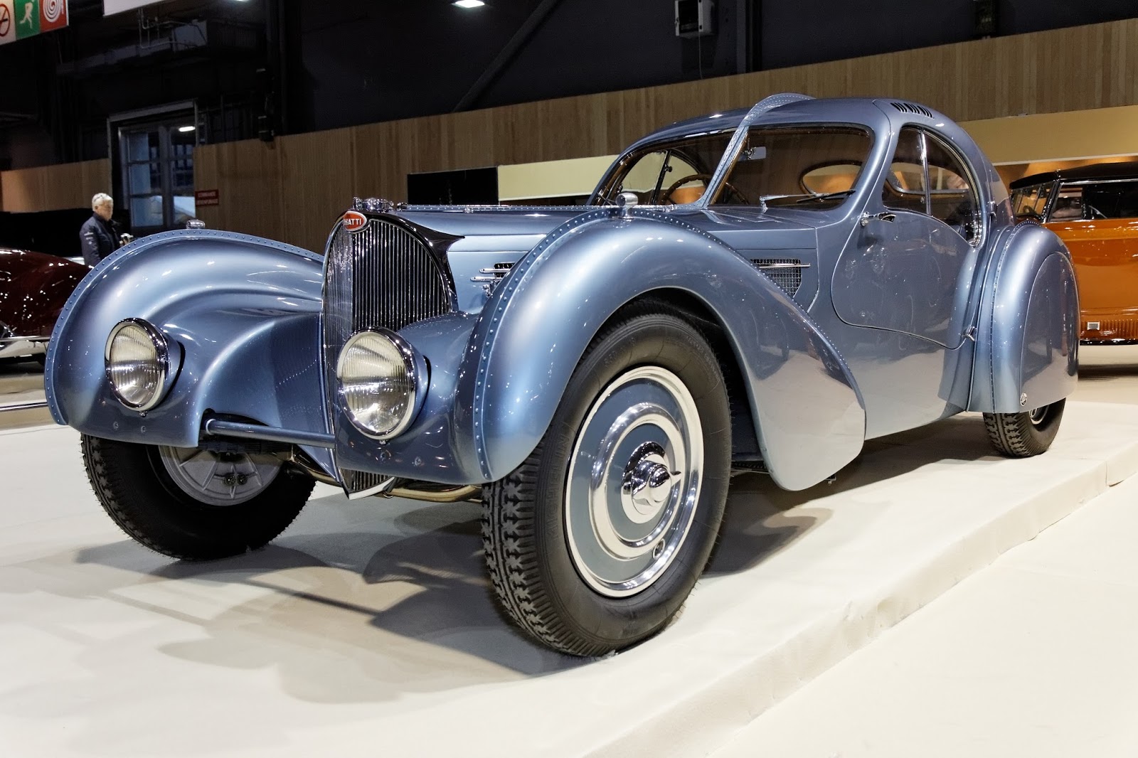 Paris_-_Retromobile_2012_-_Bugatti_type_57SC_Atlantic_-_1936 | Bugatti ...