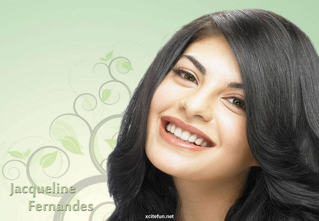 Hot and Cool: Jacqueline Fernandez