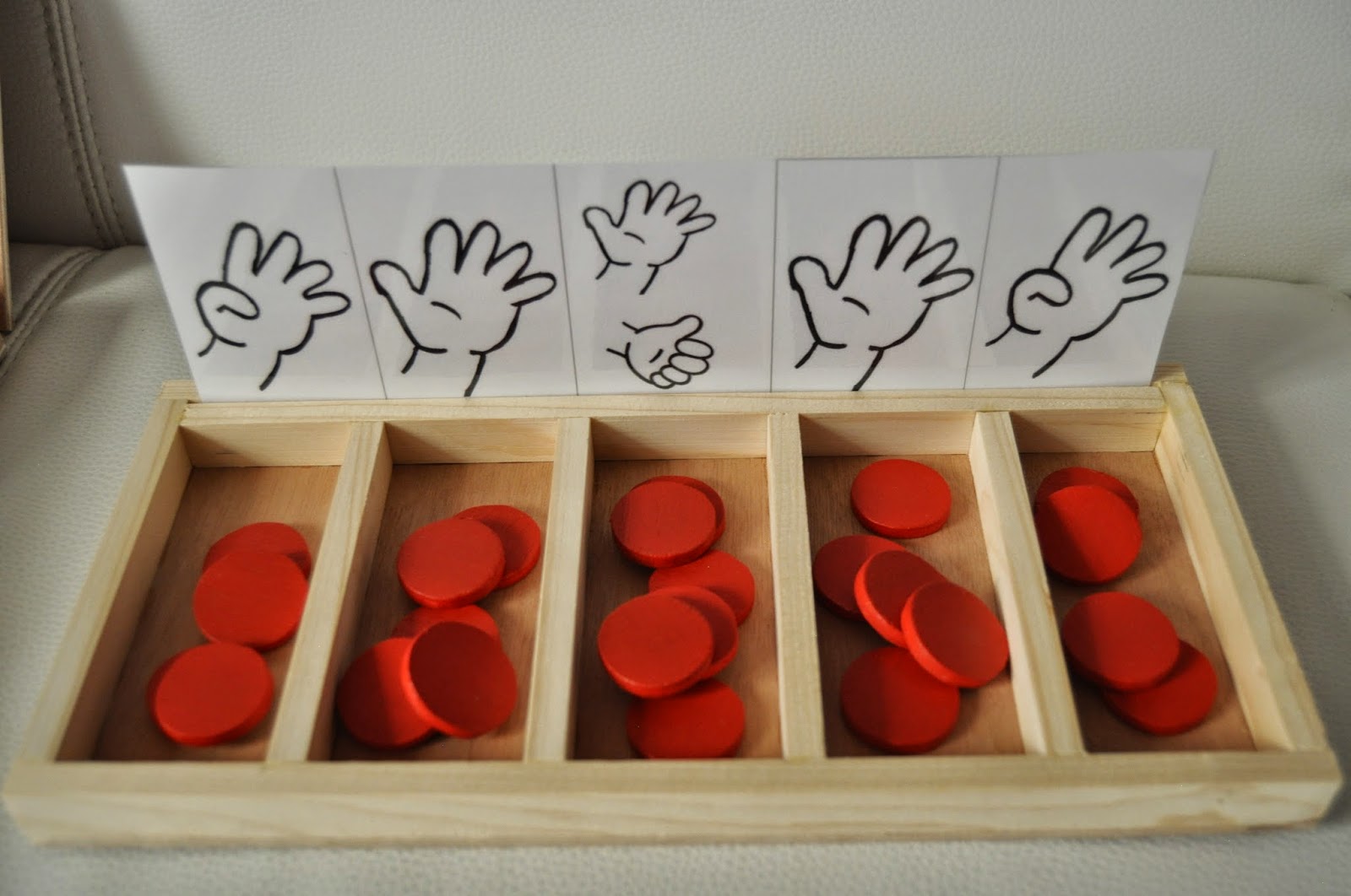 ma petite fabrique montessori: le coffret boîte à compter