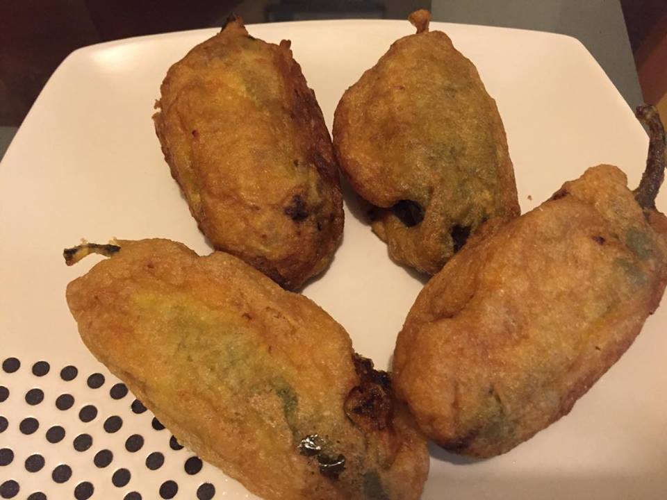 CHILES CAPEADOS RELLENOS DE ATÚN. ~ COMIDA DE PETRY