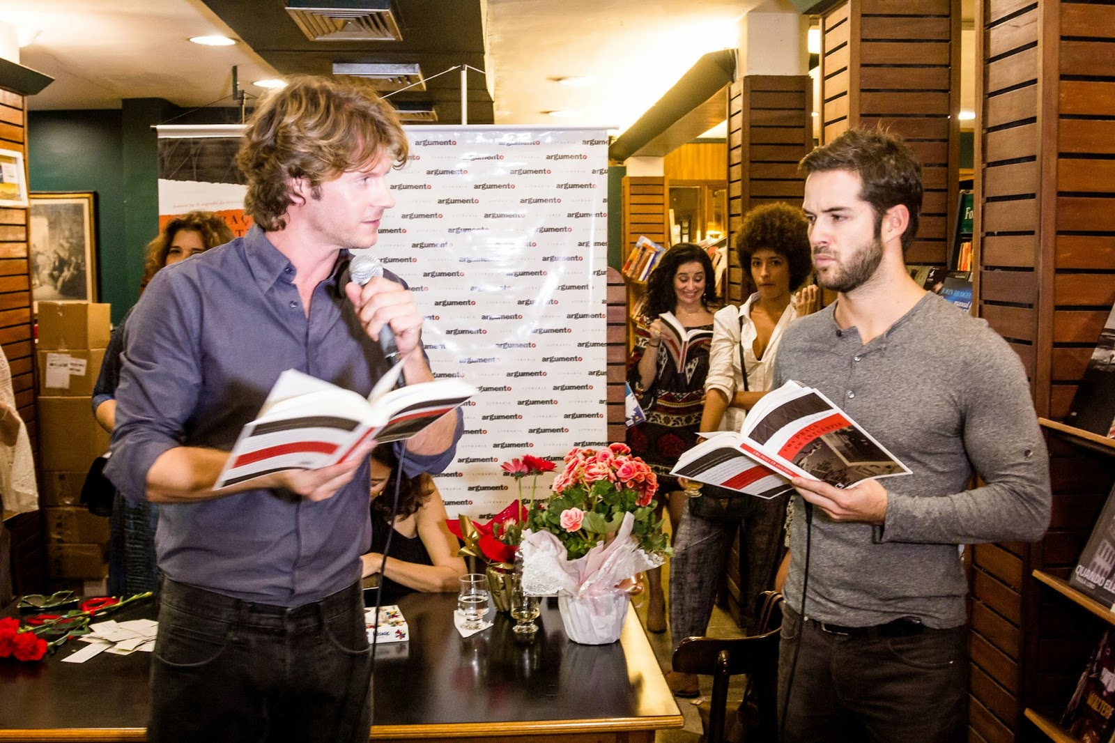 LUIZE VALENTE § Escritora: Eventos