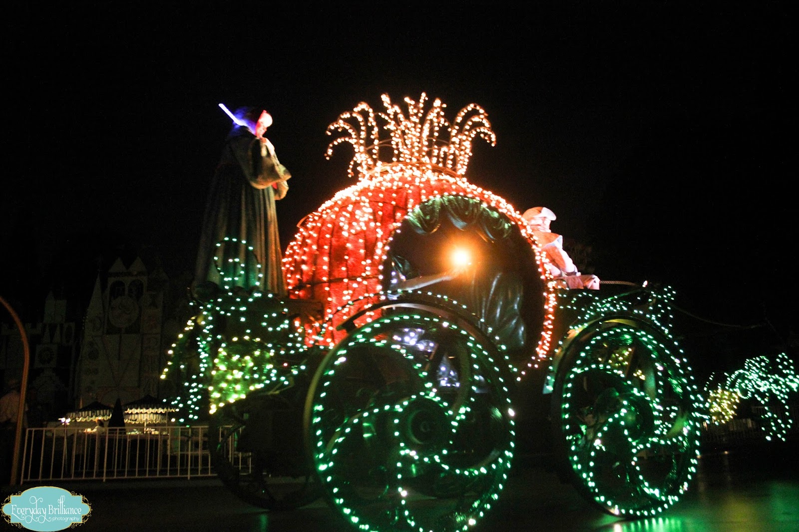 Everyday Brilliance Photography: Main Street Electrical Parade