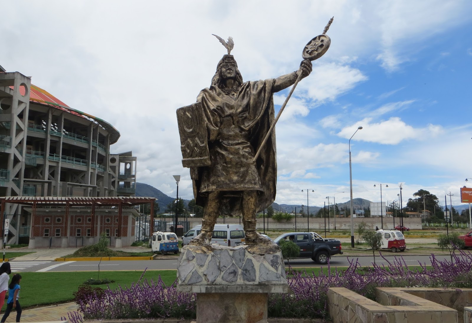 Fotos e Imágenes del Perú: Centro Turístico la Alameda de los Incas en ...