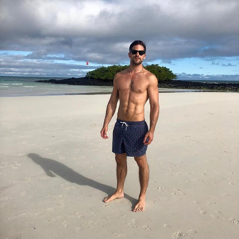 Favorite Hunks & Other Things: 12 Days: Brant Daugherty in Mingle All ...