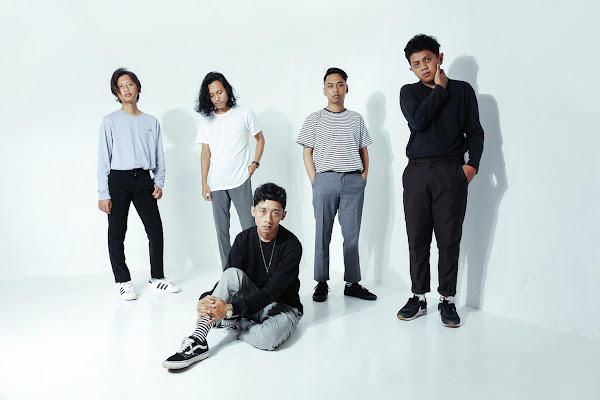 Coldiac Lirik, Lagu Dan Album (Discography) - Lirikaz 09