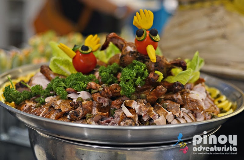 WHERE TO EAT IN BORACAY: Sea Breeze Cafe, "Boracay's Biggest Buffet ...