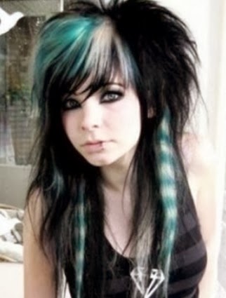 Cantinho das Girls *.*: Corte de cabelo EMO