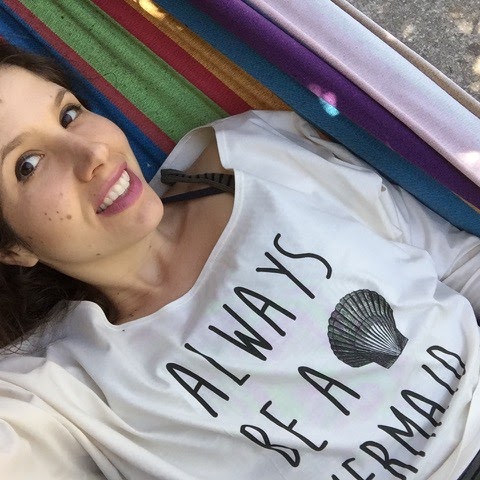 Chick Lit Central: Things are going swimmingly for Allie Larkin...plus ...