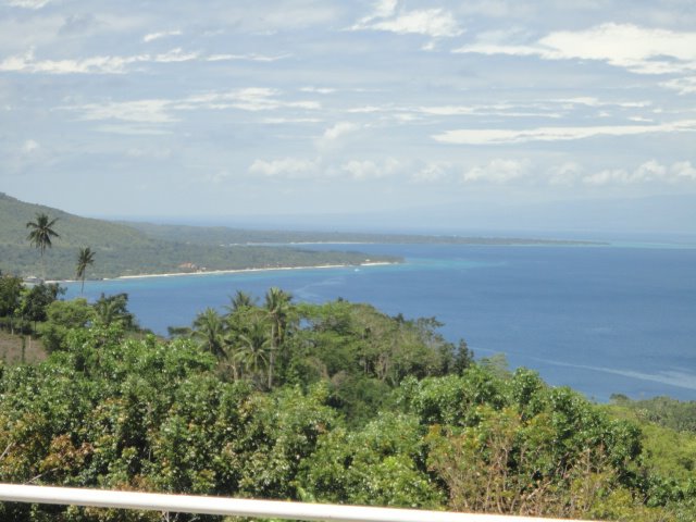 RESTLESS PINAY: Larena Triad Restaurant and Coffee Shop in Larena, Siquijor