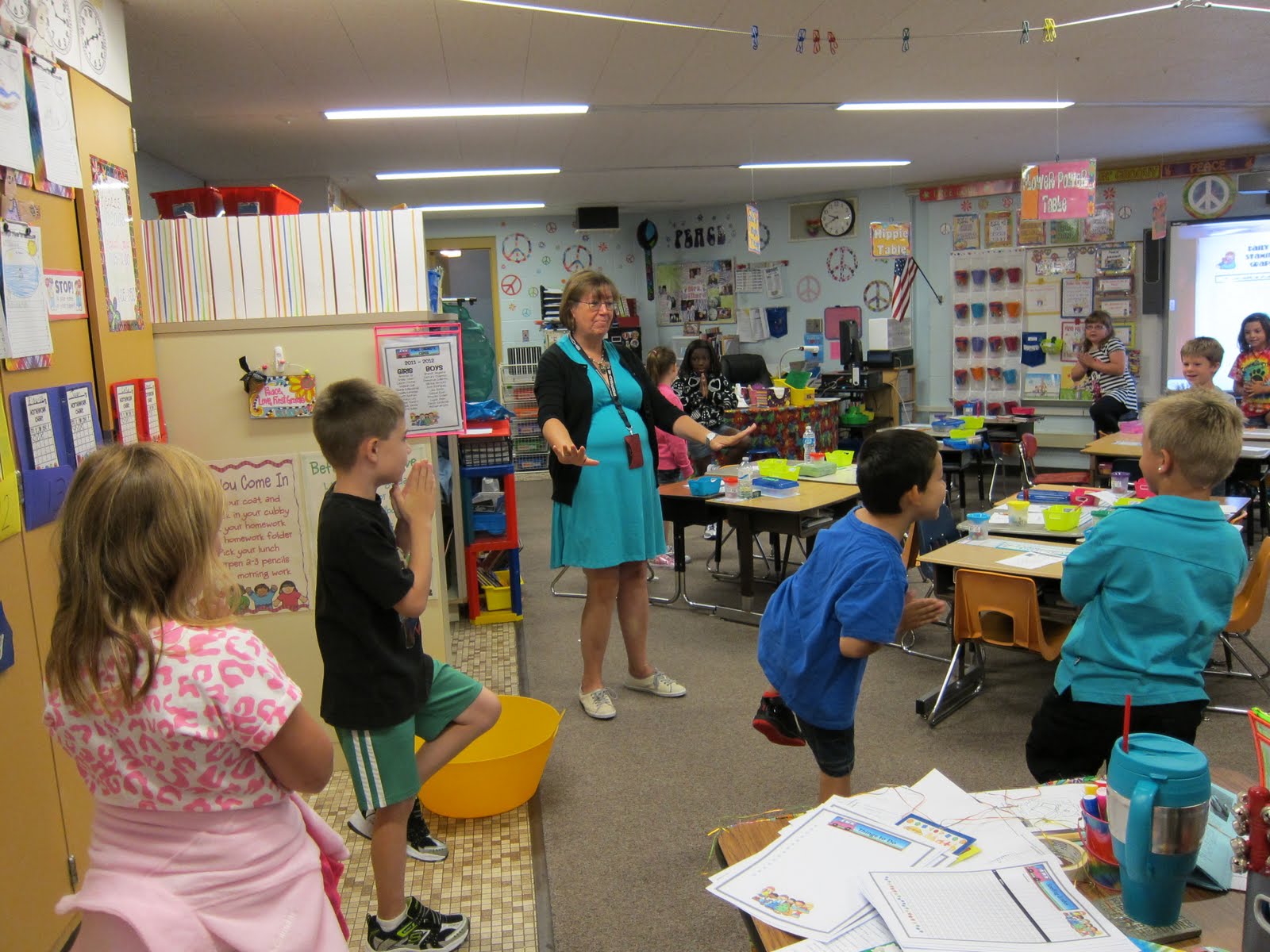 Peace, Love, First Grade: Classroom Photos