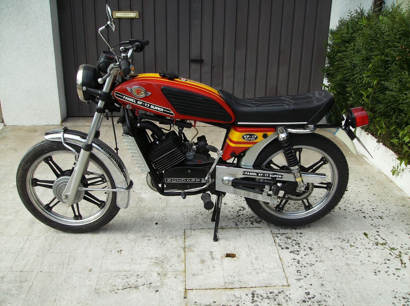 A Shenke e a Sym: Restauro Famel Zundapp XF 17 Super