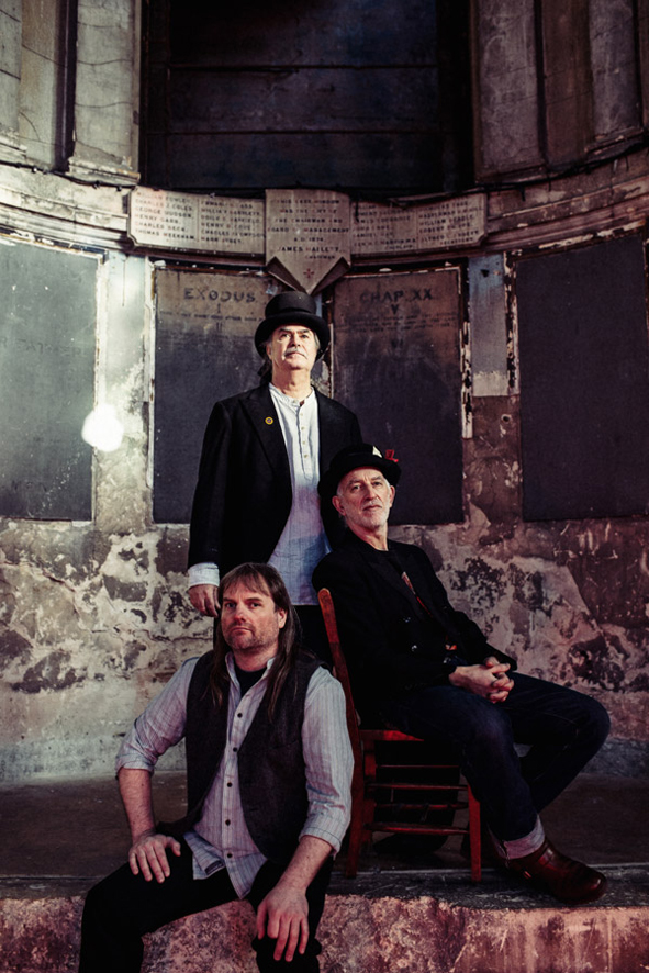 Teesdale Mercury: Folk rock star Peter Knight brings Gigspanner to ...