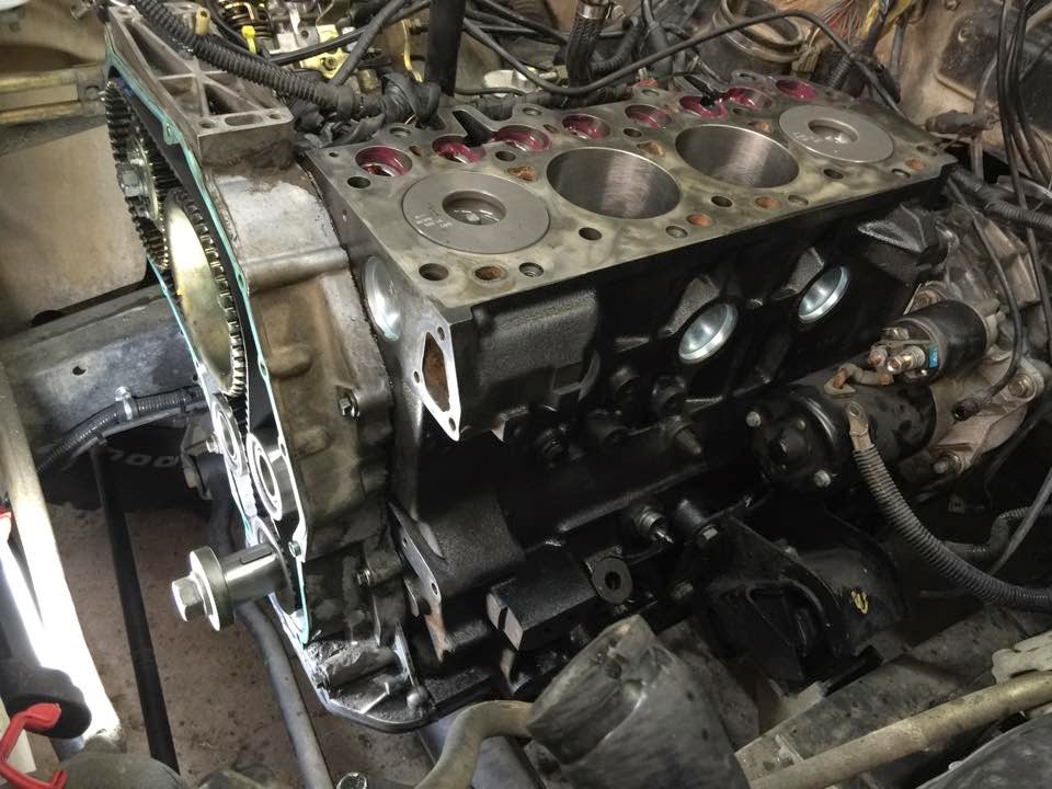 BikingBakke: Land Rover Defender 90 300 tdi Engine Rebuild