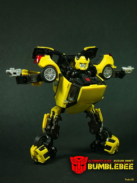RED6: Takara Tomy Transformers Alternity A-03 Bumblebee (Suzuki Swift)