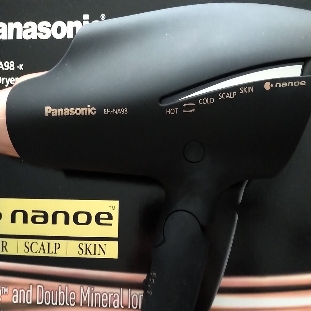 The Panasonic Hair Dryer EH-NA98 Review.