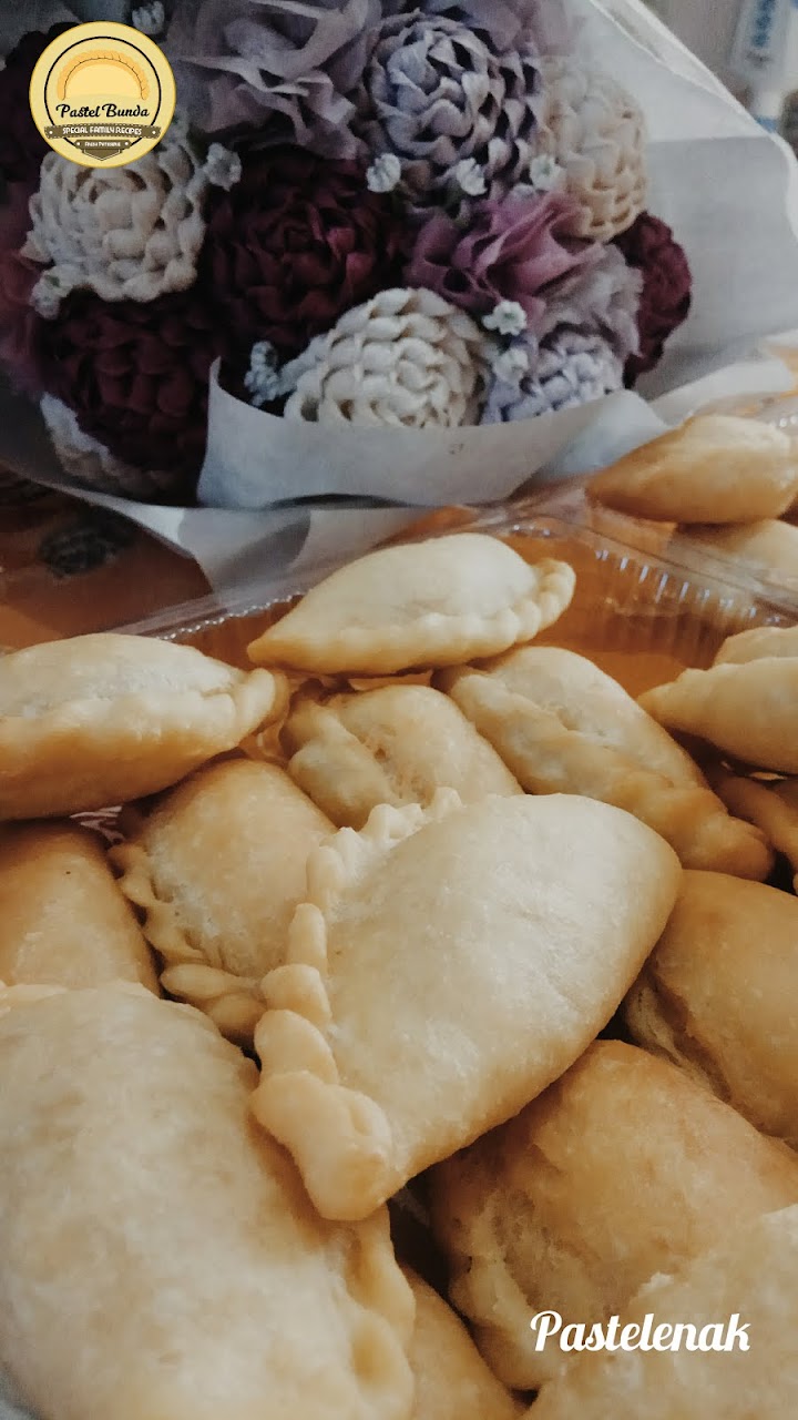 Kue Pastel Basah Enak dan Renyah