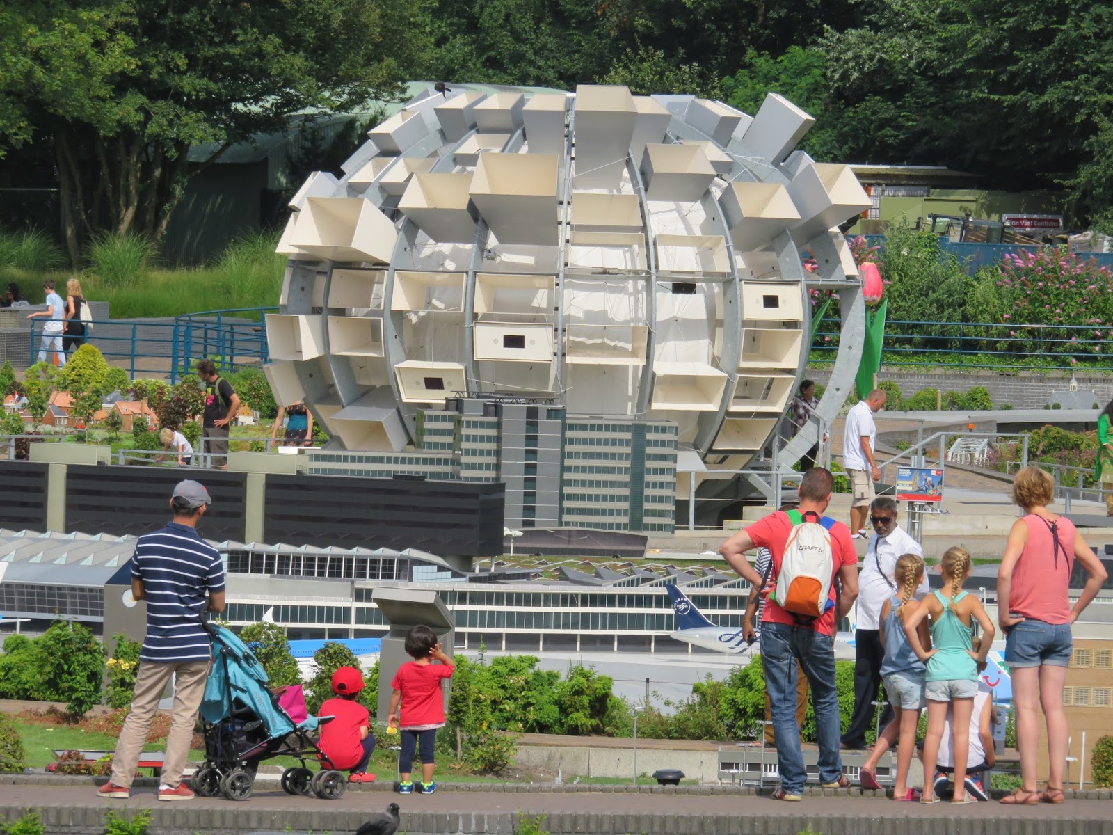 Kee Hua Chee Live!: PART 1---MADURODAM IS THE HAGUE'S ULTIMATE ...