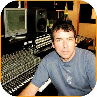 U2 Sombras e Árvores Altas - Blog: The Early Days: Quem é Frank Kearns?