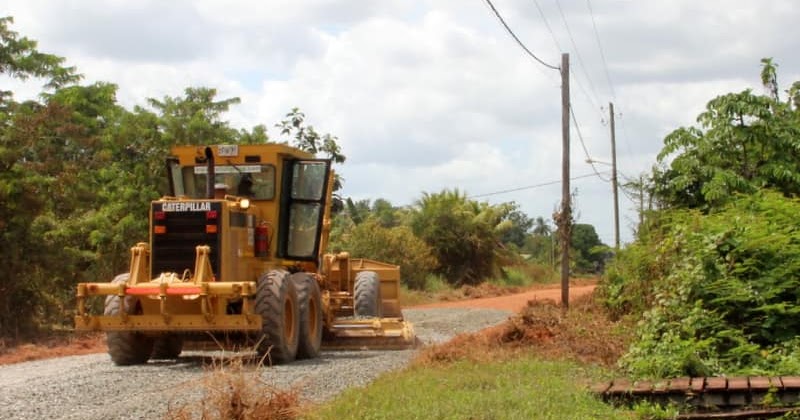 SURINAME MIRROR - Kwalitatief de beste!: Werkzaamheden herstel weg van ...