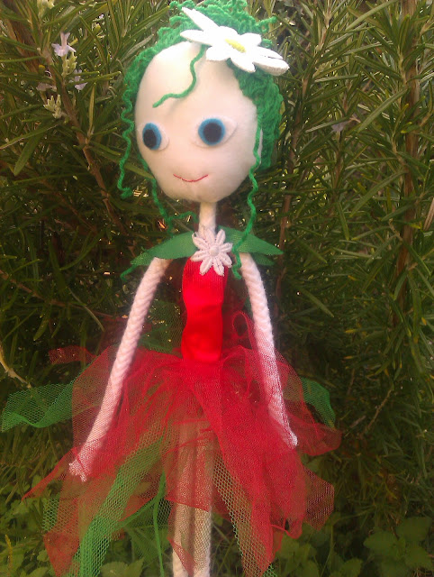 O PANO ENCANTADO: Marioneta "Alseide, ninfa de las flores"