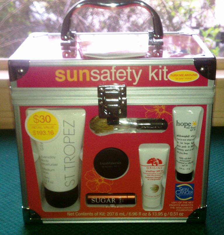 There's Always Time for Lipstick: Sephora Favorites Sun Safety Kit