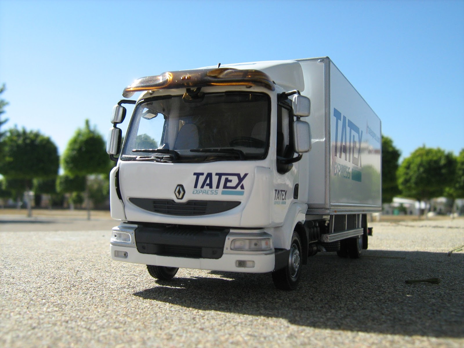 El Garaje Algabeño: Renault Midlum "TAT Express" de NOREV