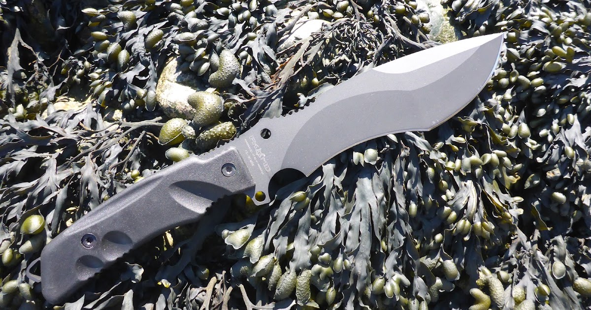Hardcore Knives and tools for Wilderness Camping